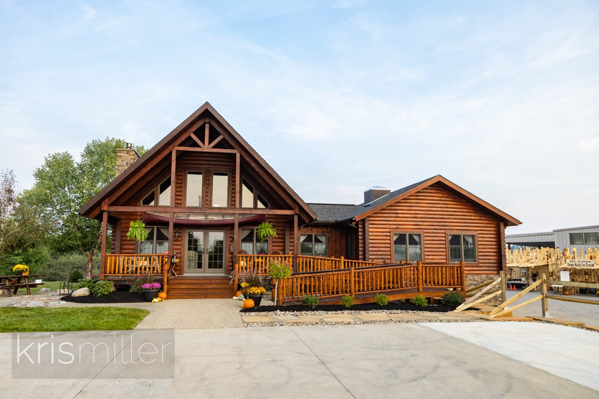 Hochstetler Log Homes - Log Cabin Days 2022 - Kris Miller Commercial ...